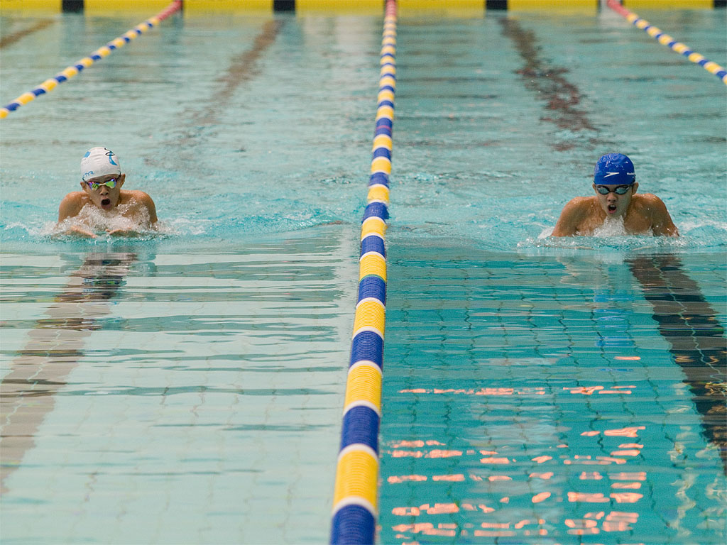 High School Swimming Competition (imgs): Olympus SLR Talk Forum ...